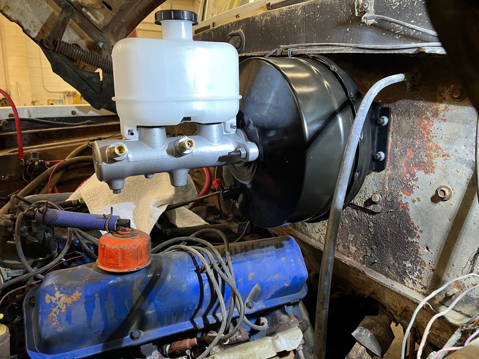 1963-1979 Ford F600 to Super Duty Brake Booster and Master Cylinder Kit ...