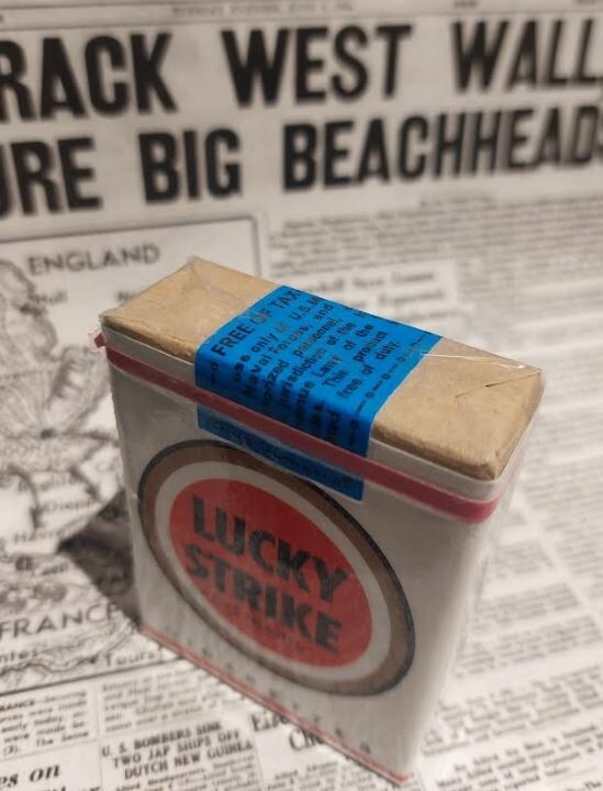 American WW2 Lucky Strike cigarettes - 1944 issue repro - NO TOBACCO ...
