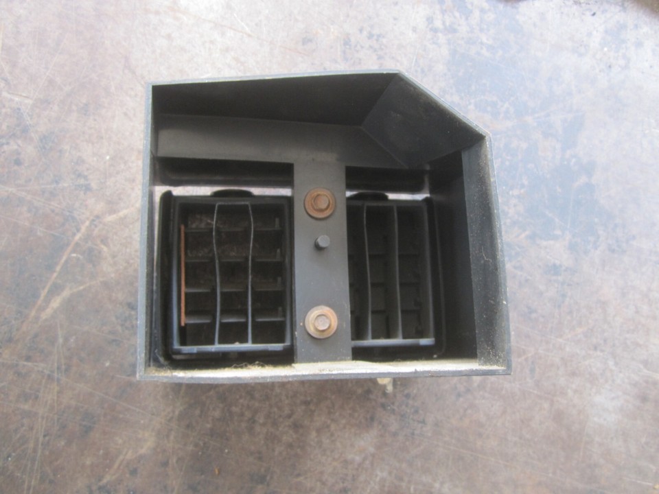GM H BODY STARFIRE MONZA CENTER DASH AC VENTS OEM | eBay