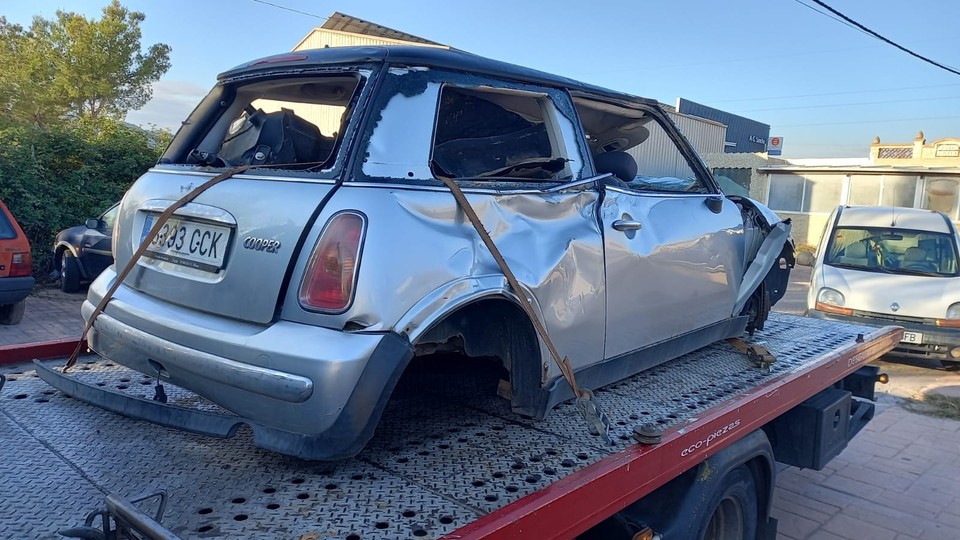 5321261A CENTER REAR SEAT BELT BUCKLE / 1229483 FOR MINI MINI R50,R53 ...