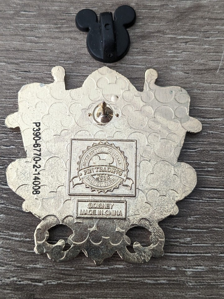 WDW, Disneyland Pin Jeweled Crest -Rapunzel From Tangled 2013 | eBay