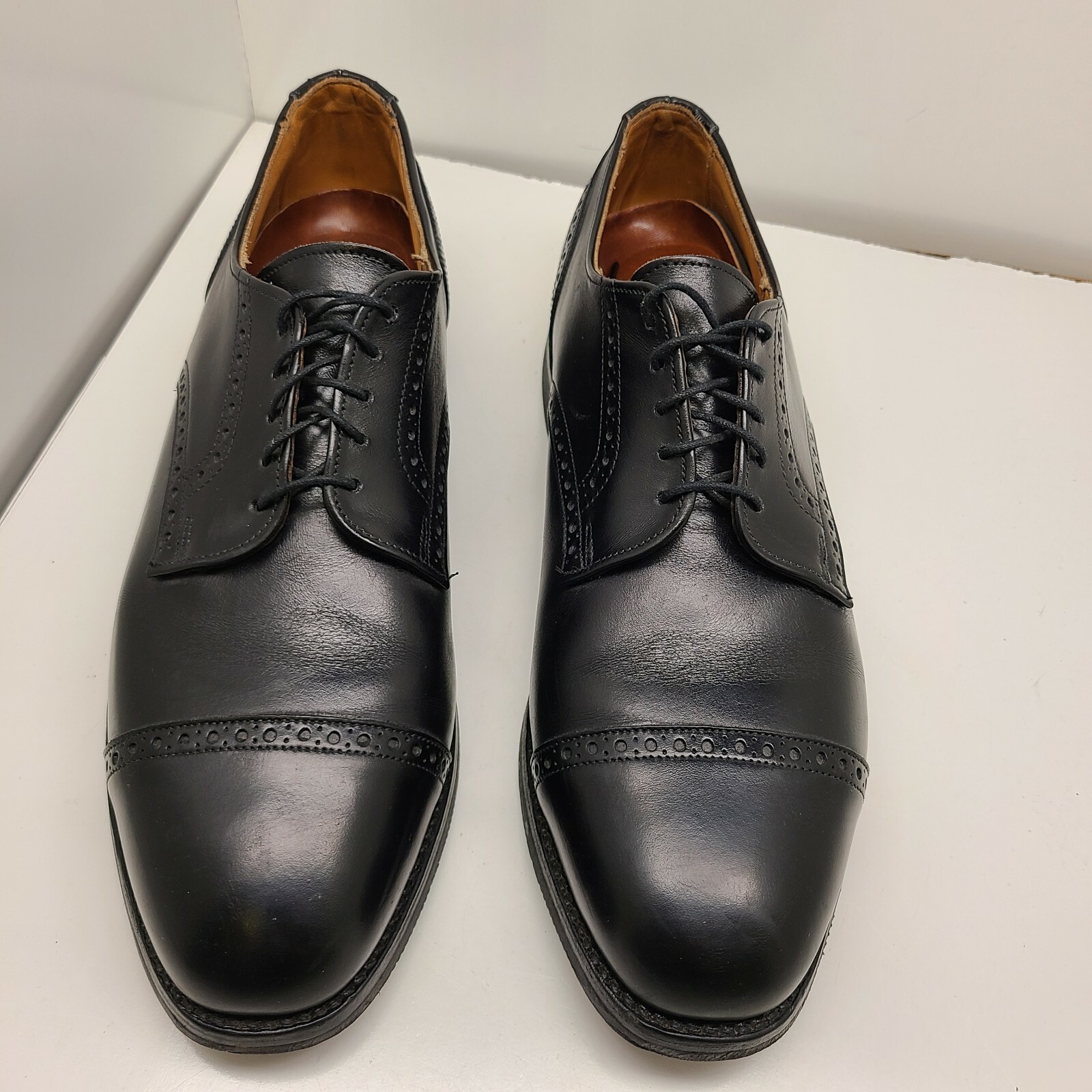 Allen Edmonds Benton Black Leather Cap Toe Derby Sho… - Gem