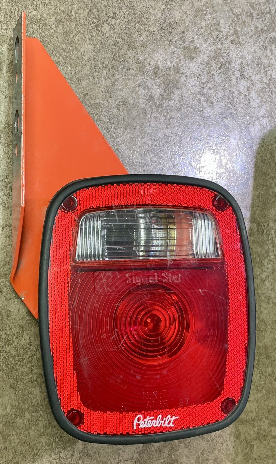 Peterbilt Signal Stat Tail Light w/ Bracket 5010 Series *Ready To Ship ...