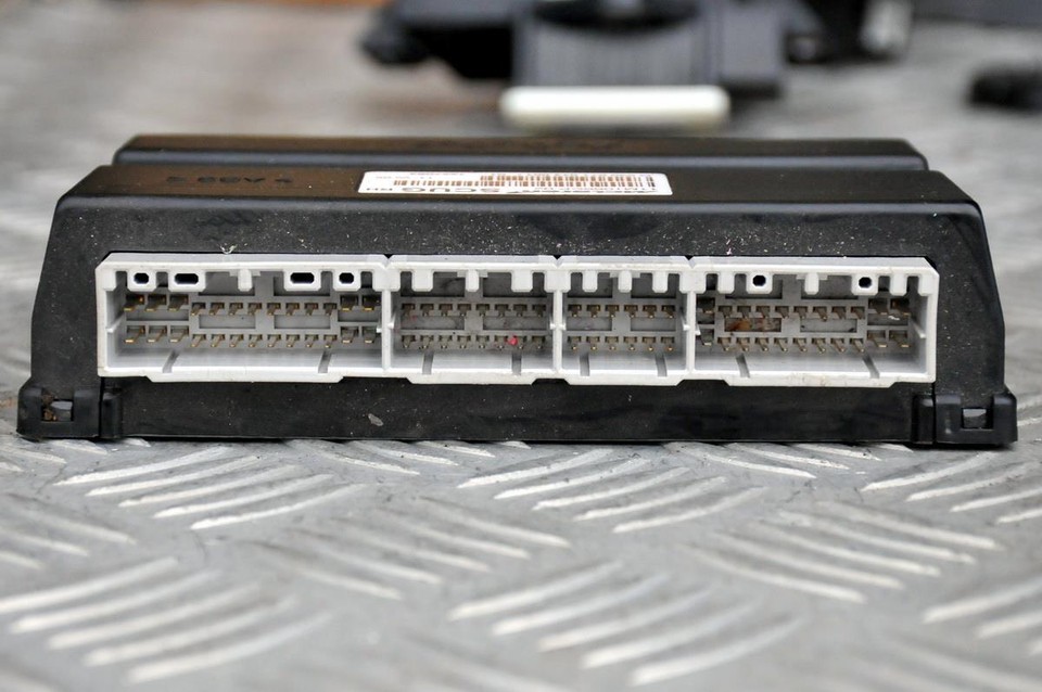 McLaren MP4 12C right side SCUG module / ECU 11M1066CP | eBay