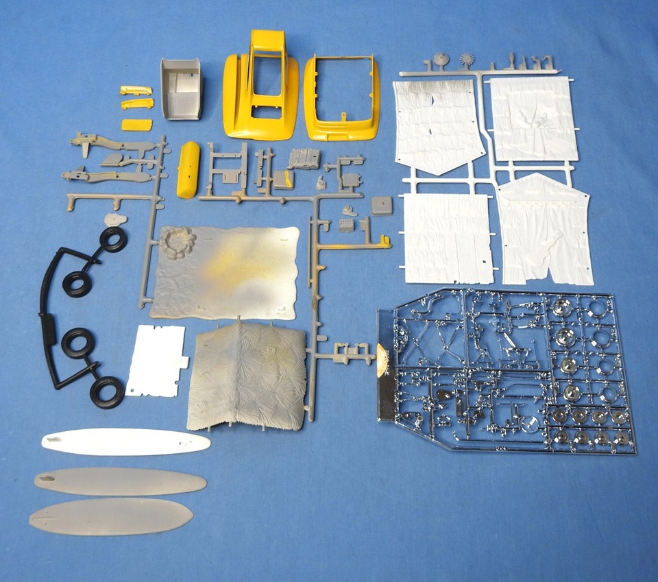 Vintage Original Revell Surfite Big Daddy Roth Tiki Hut Model Kit H ...