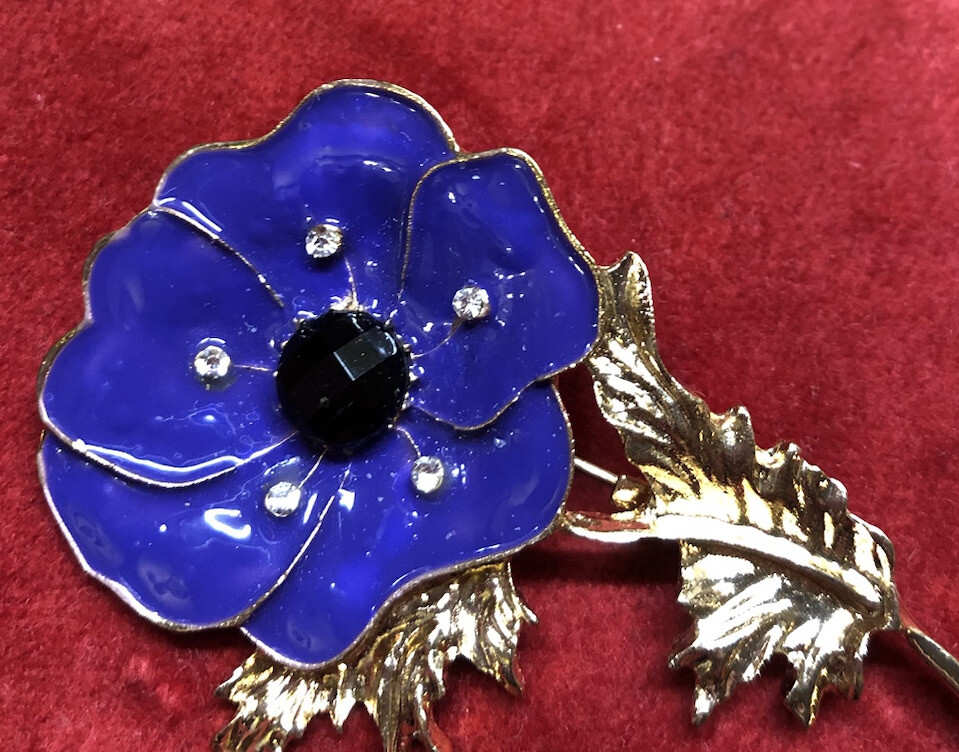 Vintage Enamel Brooch Set With Gems Beautiful Flower Shape Unique ...