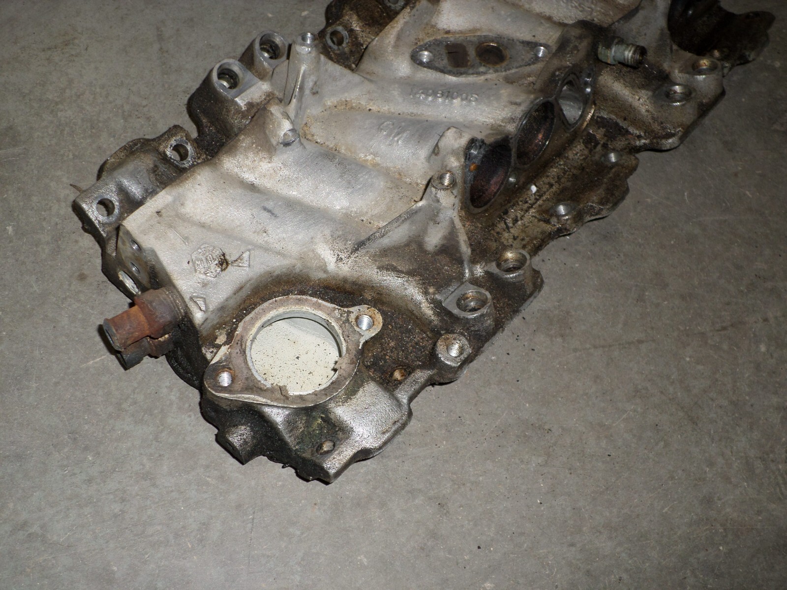 85 Corvette TPI LOWER INTAKE MANIFOLD 86 tune port injection Camaro ...