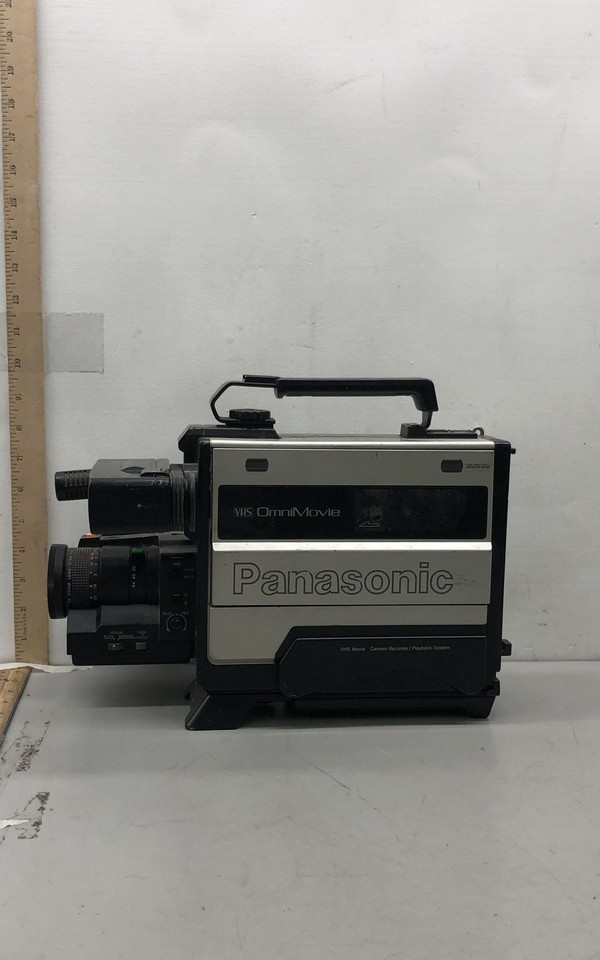 Vintage 1986 Panasonic OmniMovie VHS Camcorder Auto Focus Newvicon ...