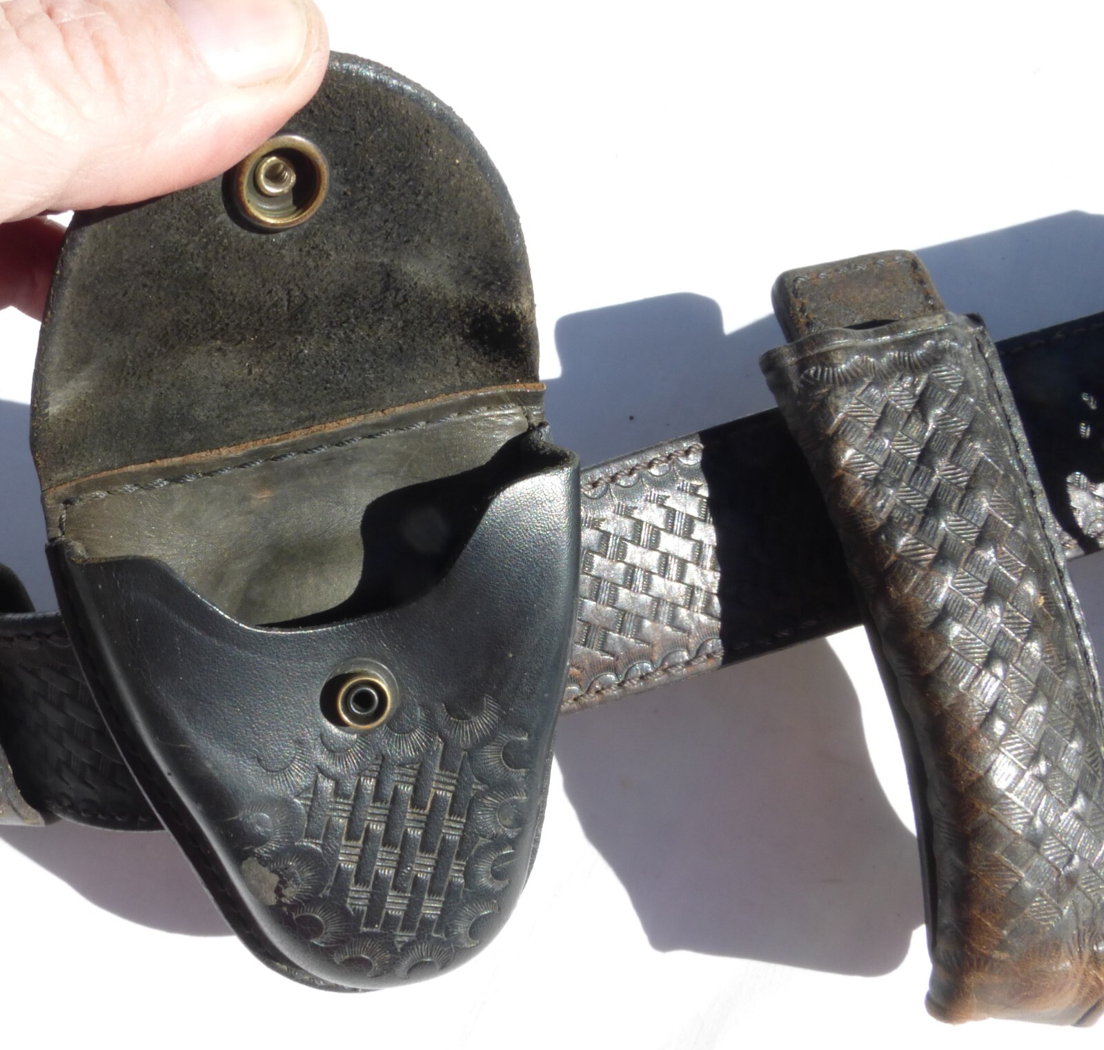 Bianchi B2C 40 Leather Sam Brown Belt Galls Handcuff Case Radio Case ...