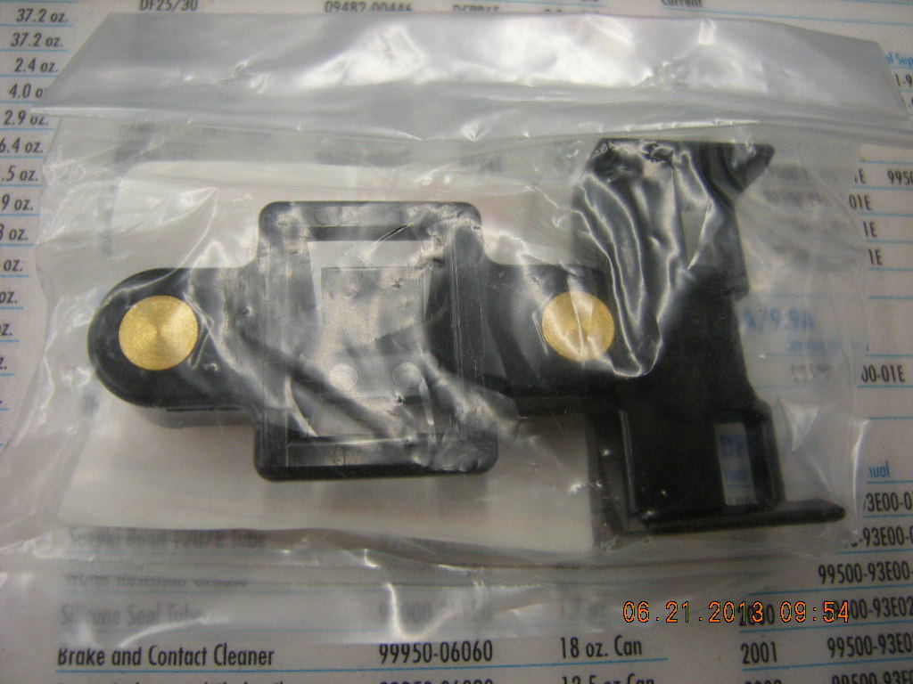 SUZUKI FOUR STROKE V6 COWLING LATCH LEVER HOOK 61673-93J01 | eBay