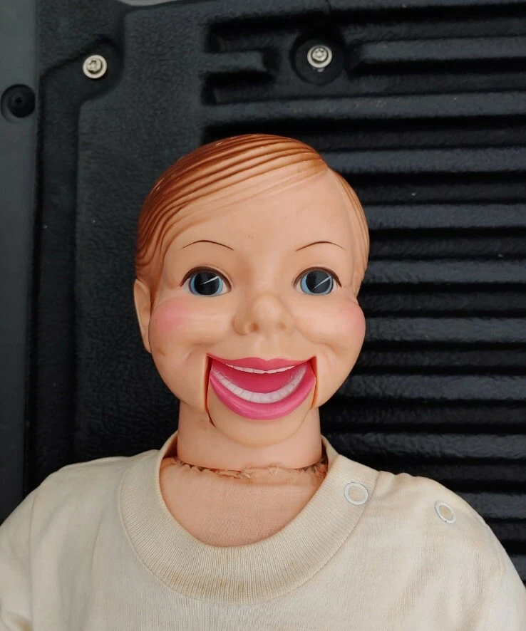Willie Talk Ventriloquist Dummy Pull String
