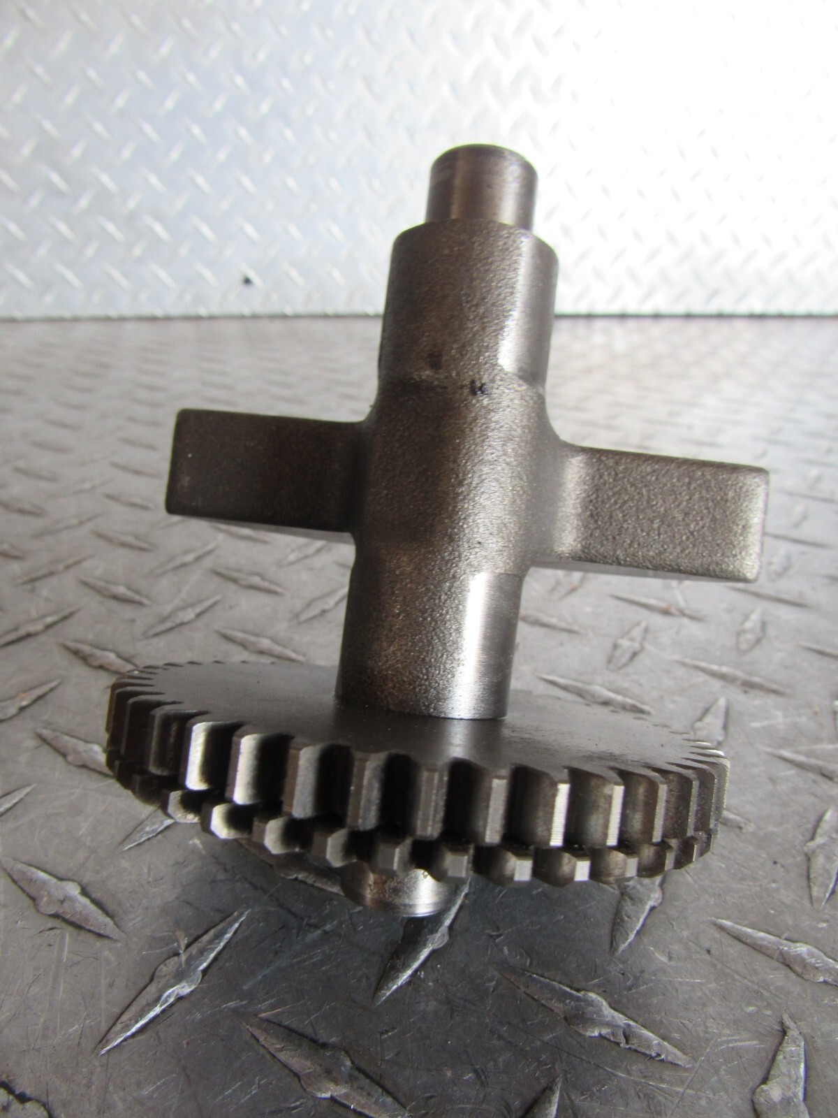 1984 84 HONDA XL600R XL 600R XL 600 COUNTER BALANCER GEAR SHAFT | eBay