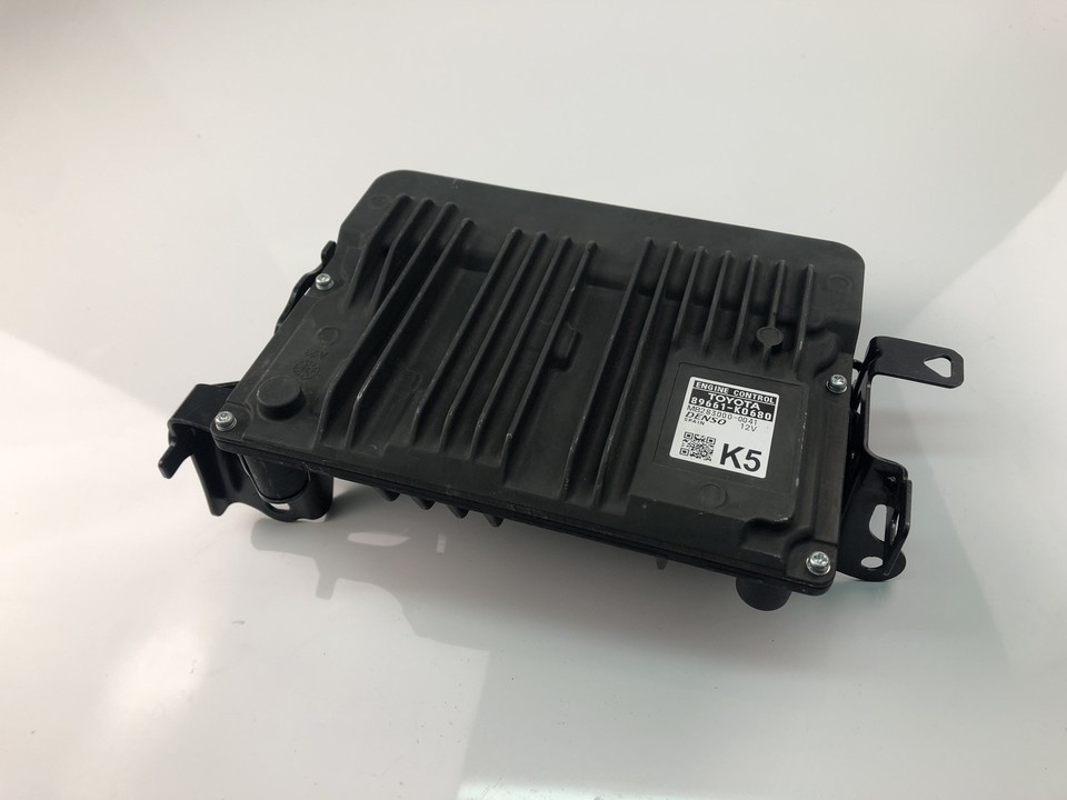 TOYOTA YARIS P21 Engine Control Unit ECU 89661-K0680 2020 17640338 | eBay