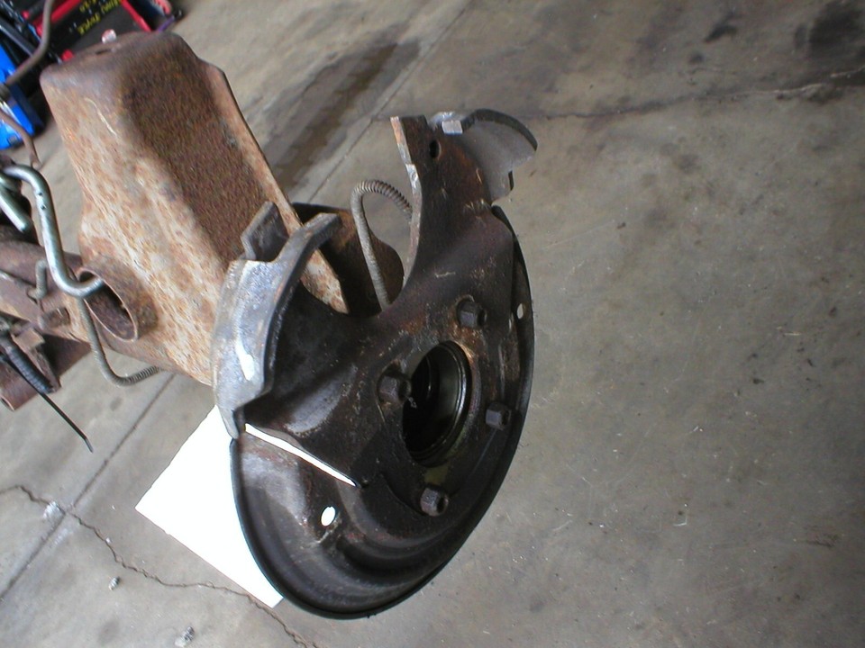 1985-89 Nine 9 Bolt Rear end Borg Warner differential outer housing ...