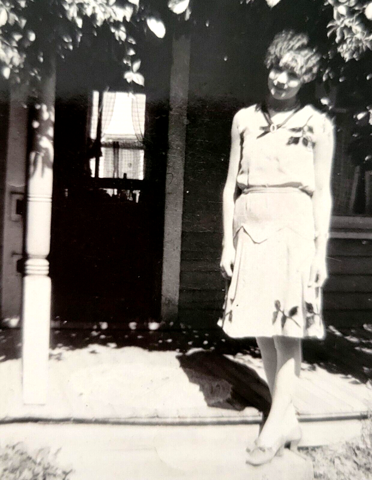 1920s Fashionable Cute Girl with Curled Hair Under Shade Trees Original ...