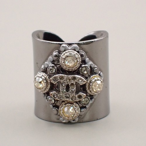 CHANEL CC Logo Rhinestone Ring 06P Silver Plated France Accessory ...