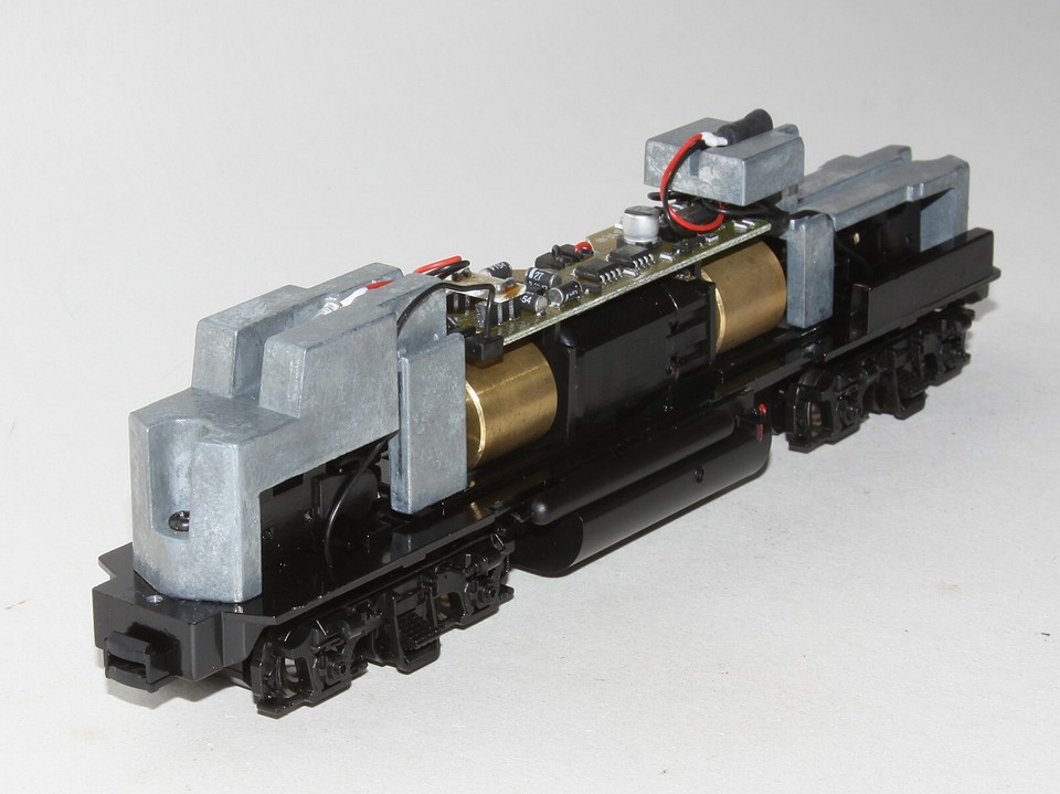 Atlas GP38 GP38-2 GP40 GP40-2 GP39-2 HO Power Chassis DCC Duel Mode ...