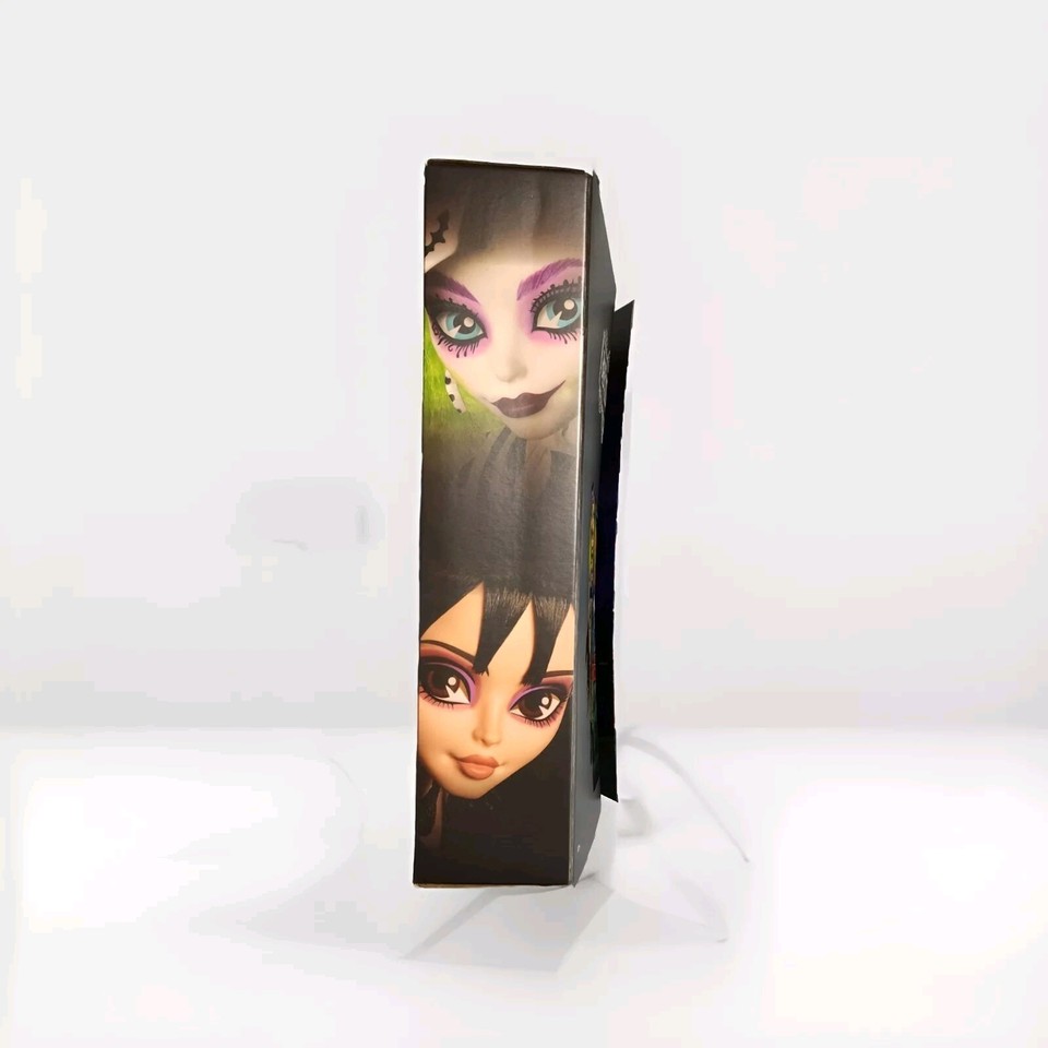 Mattel Creations Beetlejuice & Lydia Deetz Monster High Skullector Doll ...