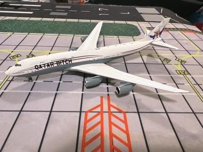 JC Wings 1:400 Qatar Bitch B747-8 Trump Gift Fantasy Diecast Custom ...