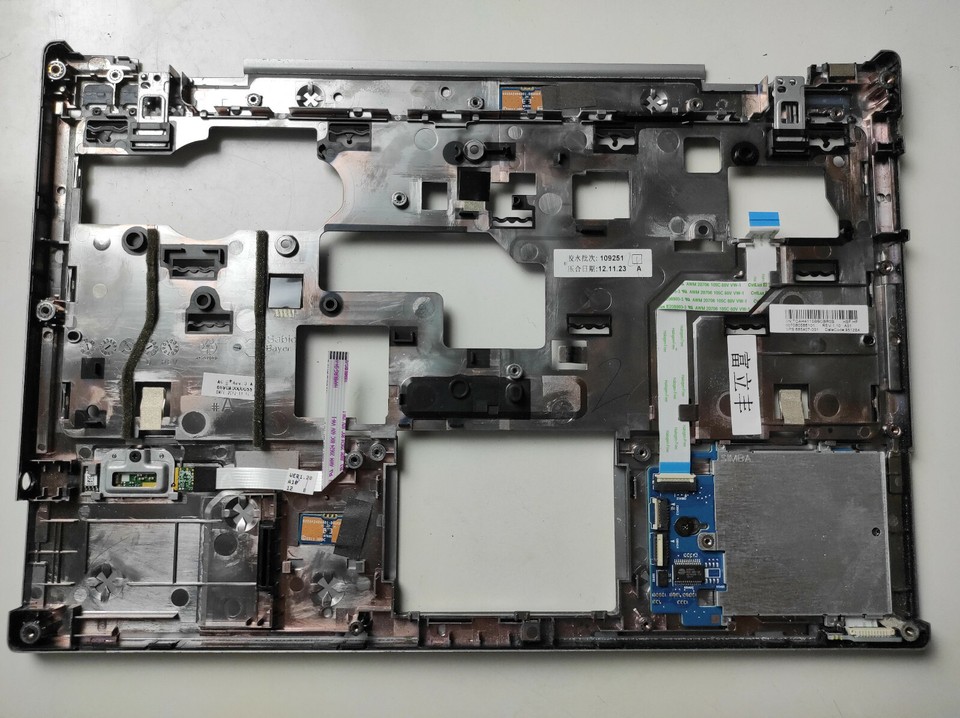 HP Elitebook 2570P Palmrest with Touchpad 6070B0586101 685407-001 | eBay