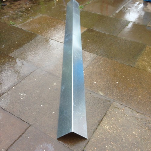 Roofing Galvanised 90 Degree L Shape Barge Flashing Apex Ridge Capping ...