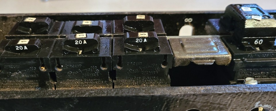 120 Amp, 20 Circuit, Pushmatic Panel buss With All Working Breakers! | eBay