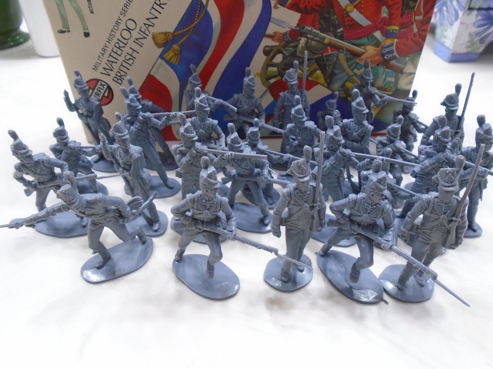 Airfix Waterloo British Infantry - 1815 - 29 soldiers mint in box. | eBay
