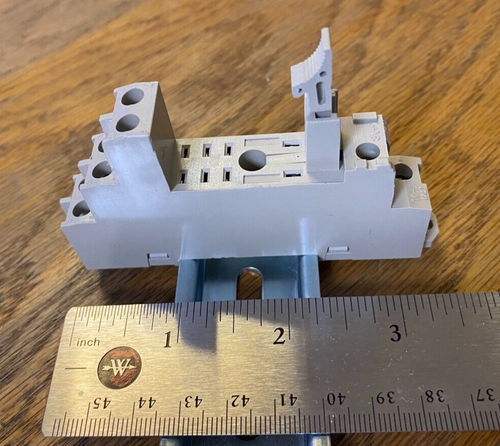 P2RF-08-E Relay Socket 5A 250V P2RF08E like Omron | eBay