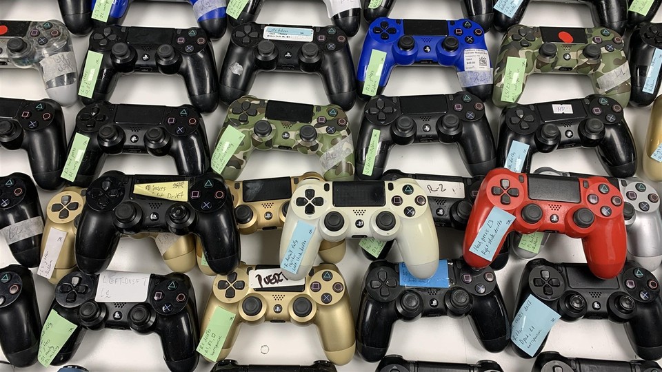 Bulk Lot 75 Sony PS4 DualShock 4 Wireless Controllers Broken For Parts ...