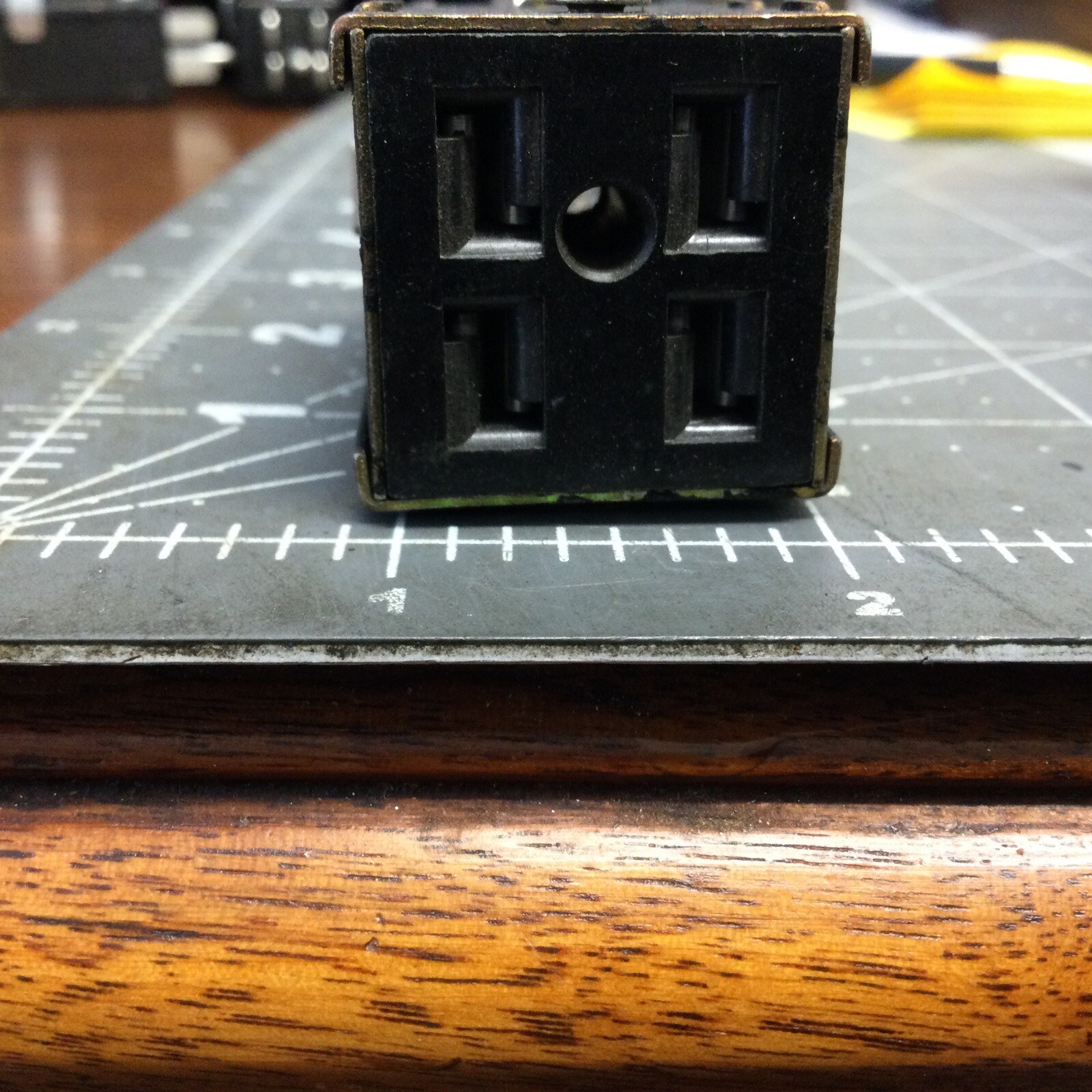 Cinch Jones Female 4 Pin Connectors Lot Of 12 LN36B) | eBay