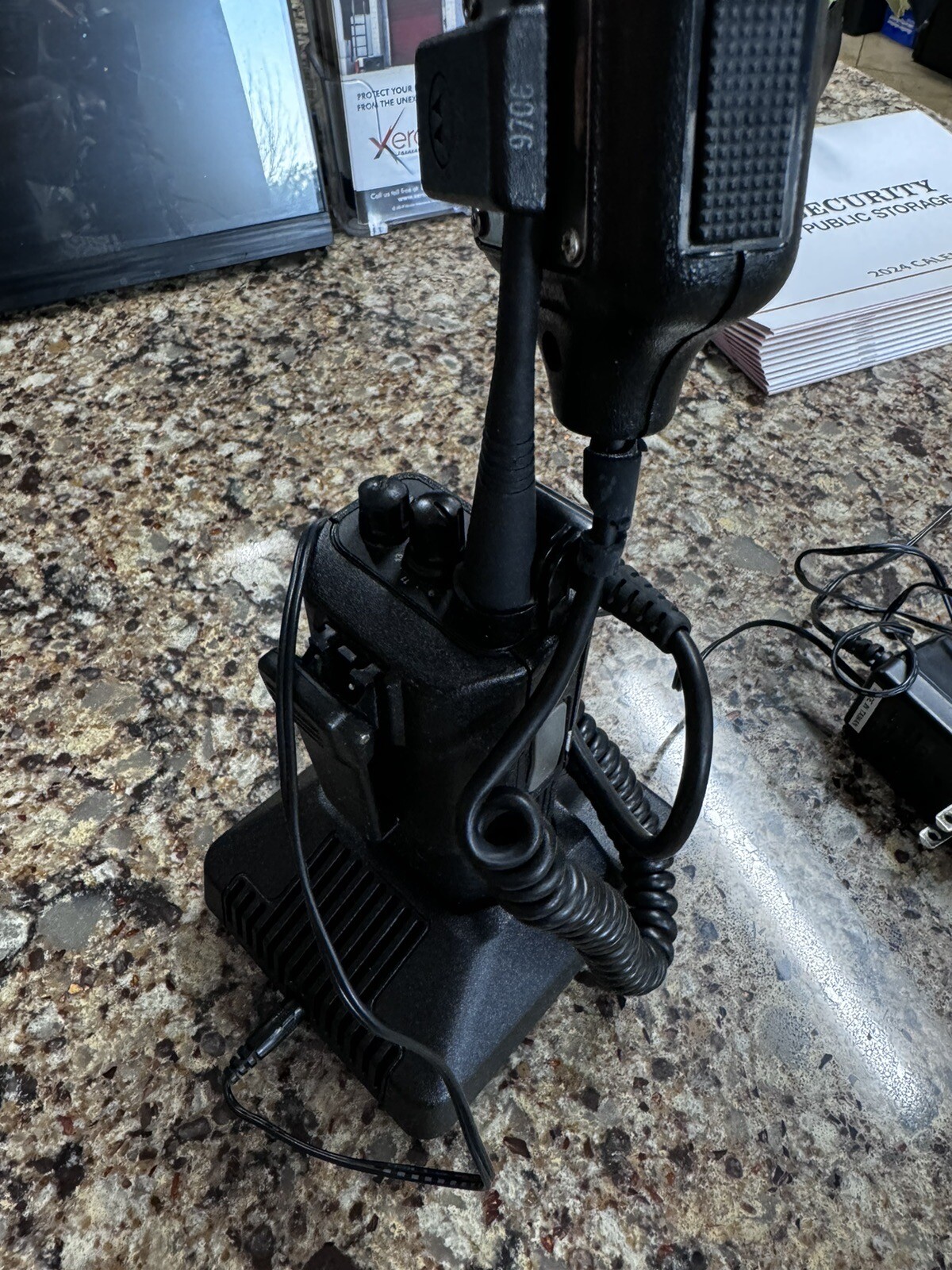 Motorola Radius GP300 Radio with Antenna, Charger and Speaker/Mic ...