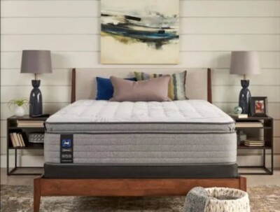 Sealy King Size Mattress and Box spring set | Posturepedic Plush ...