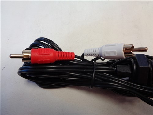 J PORT AUXILIARY INPUT JACK INTERFACE W / AUDIO CORD MALE TO MALE ...