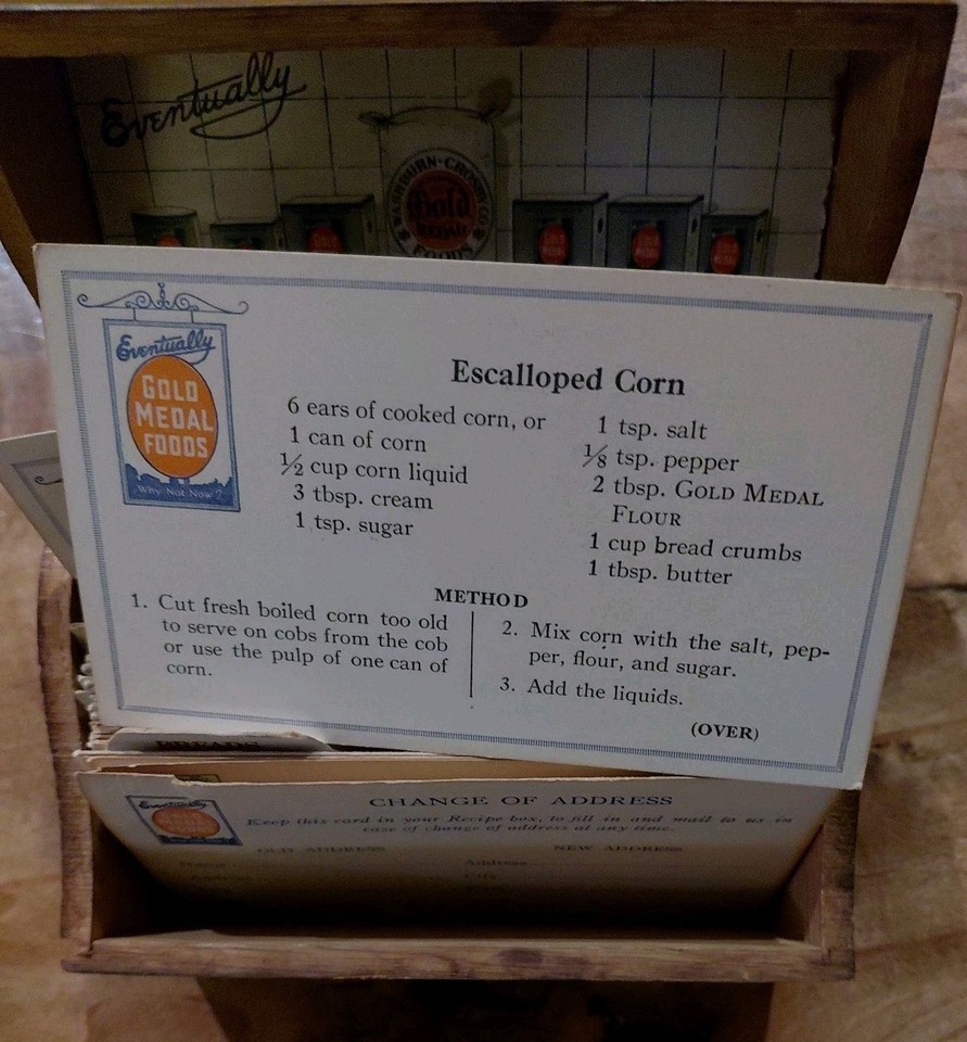 Gold Medal Bakers Service Recipe Box filled w/original recipe cards. 75 ...
