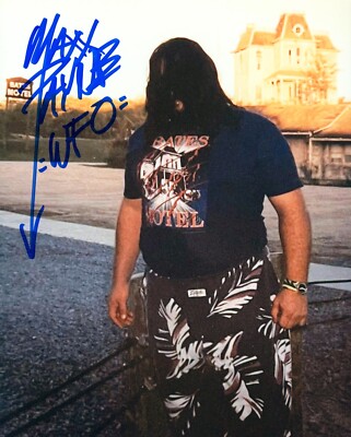 WCW Maxx Payne Signed Bates Motel Universal Studios 1993 Wrestling 8X10 ...