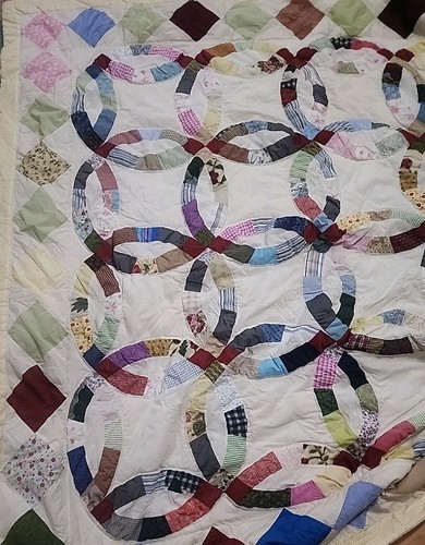 Vintage Double Wedding Ring Patchwork Quilt, Granny & Cottage Core Handstitching | eBay