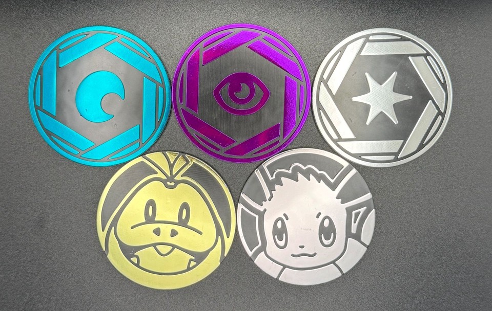 35x POKÉMON COIN JOB LOT BUNDLE - MULTIPLE TYPES INCLUDING PLASTIC AND ...