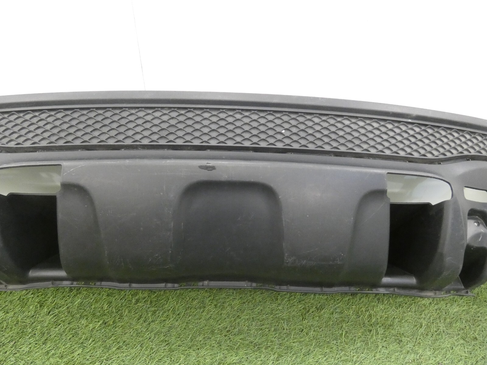 GENUINE MERCEDES GLA X156 REAR BUMPER LOWER TRIM A1568852825 HM2300 | eBay