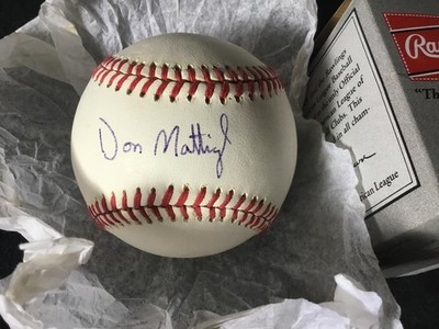 DON MATTINGLY HAND SIGNED / AUTOGRAPHED BASEBALL Mint cond. Yankees | eBay