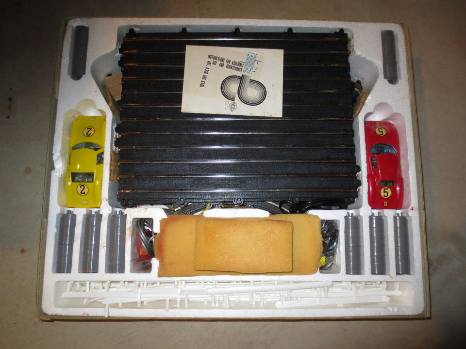 VERY RARE 'RADIOPISTA' BY ELLEGI - ITALY 1/24 SLOT CAR SET - FERRARI ...