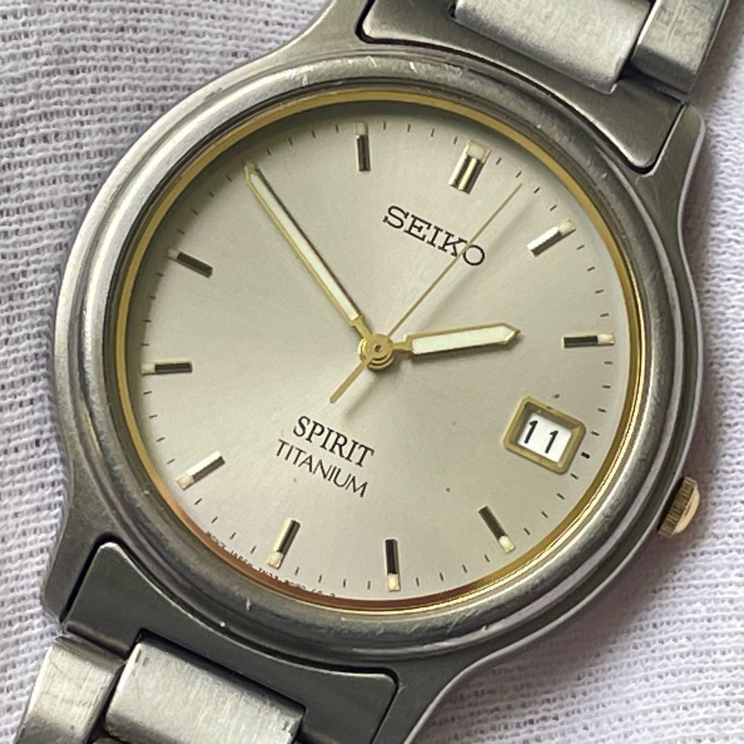 SEIKO SPIRIT TITANIUM 7N42-8060 MENS - Gem