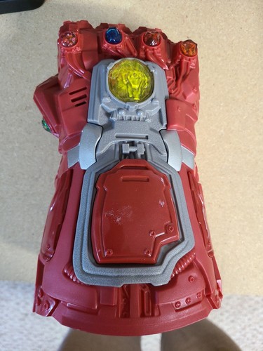 Marvel Avengers: Endgame Red Infinity Gauntlet Electronic Fist Roleplay ...