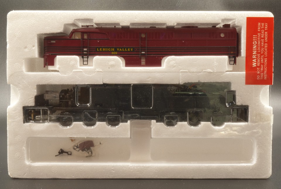 Walthers Proto 2000 PA Locomotive Lehigh Valley #609 w/Bachmann DCC ...