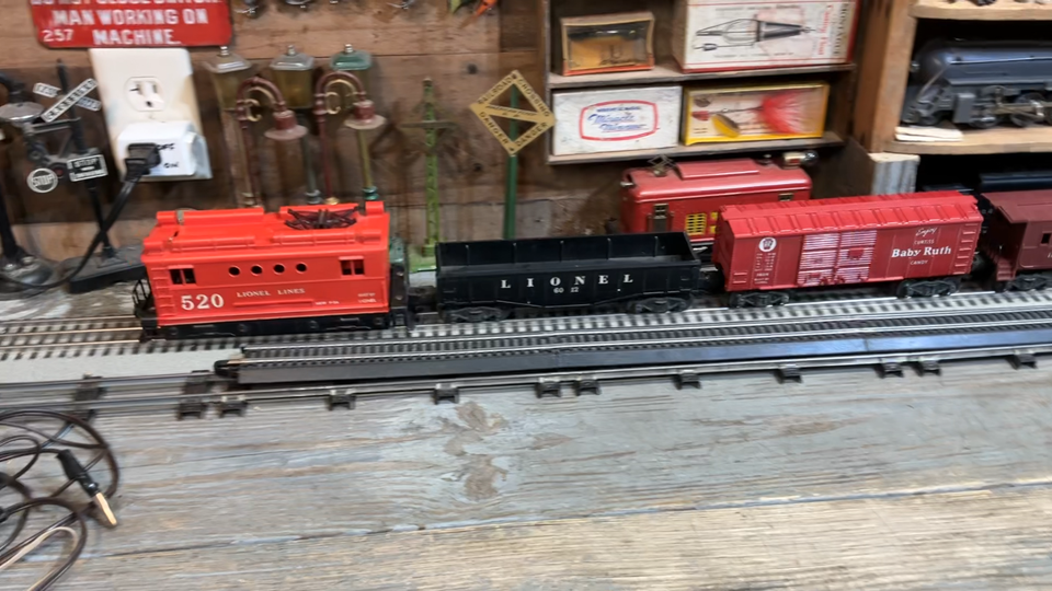 Vtg Lionel Postwar 1542/750 Train Set 520 Electric Box Cab Freight Cars ...