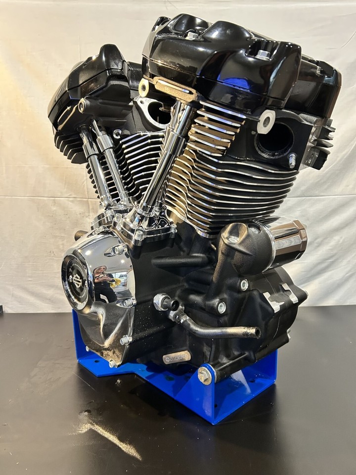GENUINE HARLEY DAVIDSON SOFTAIL M8 MOTOR - COMPLETE 117 ci ENGINE 2981 ...