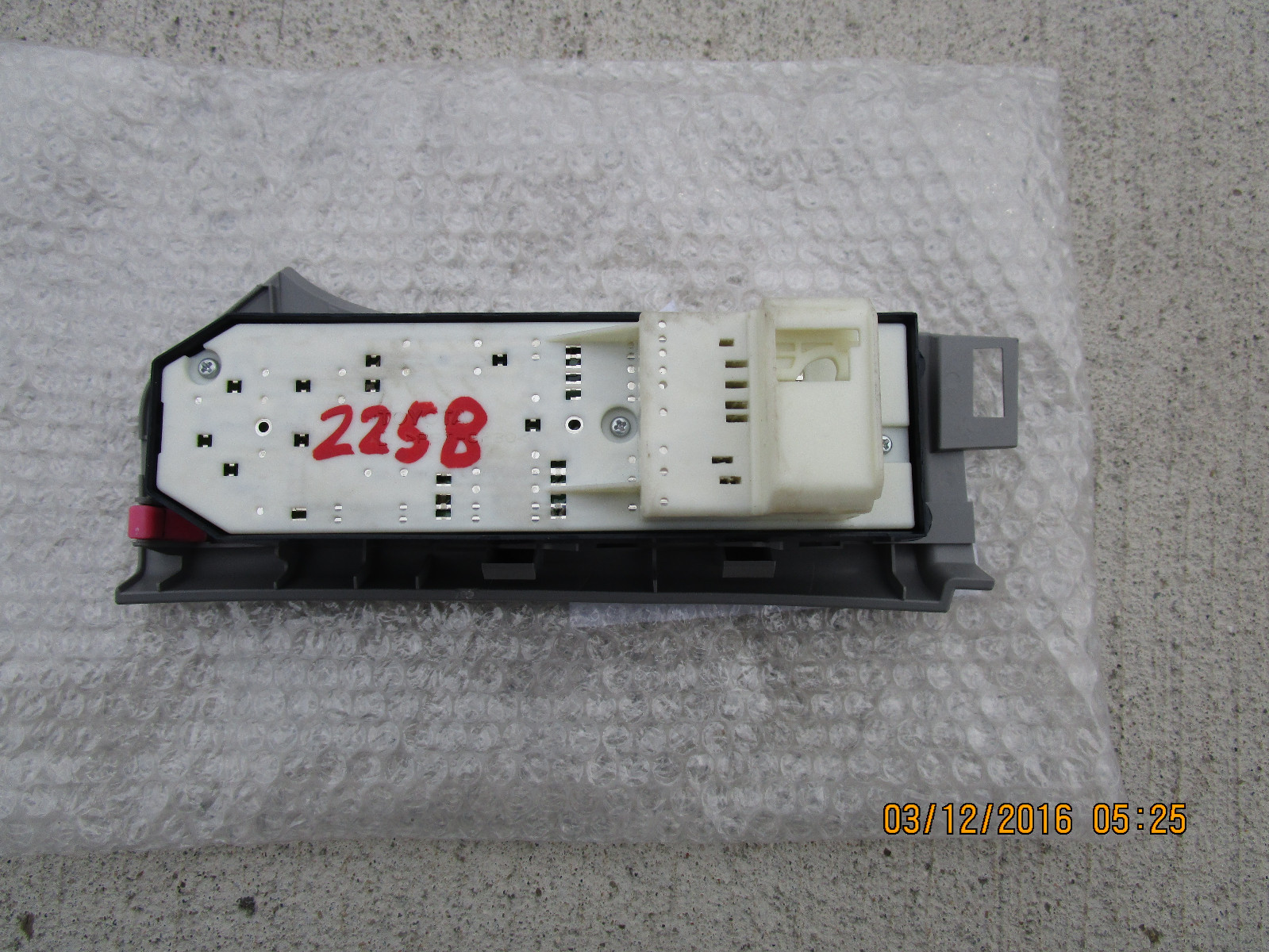 06-11 TOYOTA YARIS 4D HATCHBACK MASTER POWER WINDOW SWITCH GRAY P/N 84820-06070 | eBay