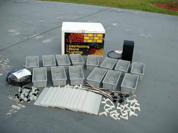 Kerr Lighting Paver Lights Kerr Lighting Camelot Paver Light Kit With