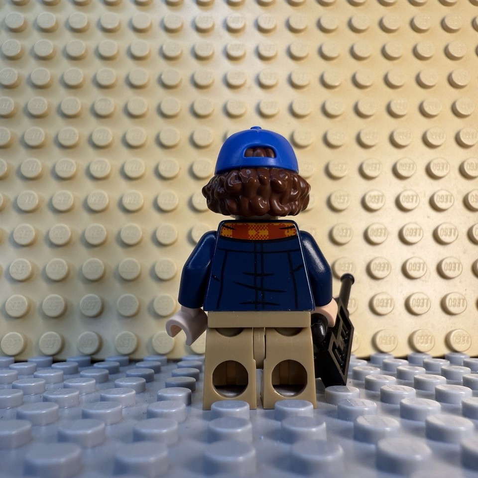 LEGO Stranger Things: Dustin Henderson (st005) Minifigure 75810 | eBay