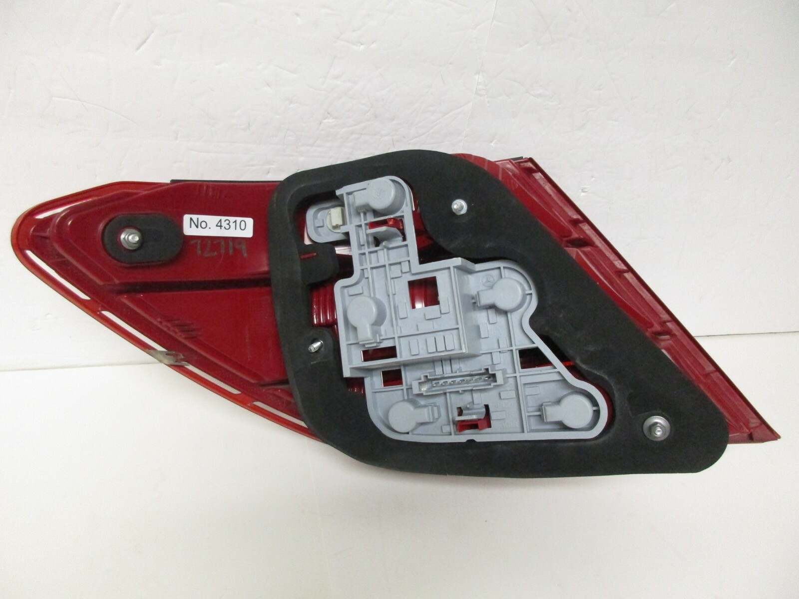 2008-2011 Mercedes-Benz C300 C350 C250 Tail Light Right Side Passenger ...