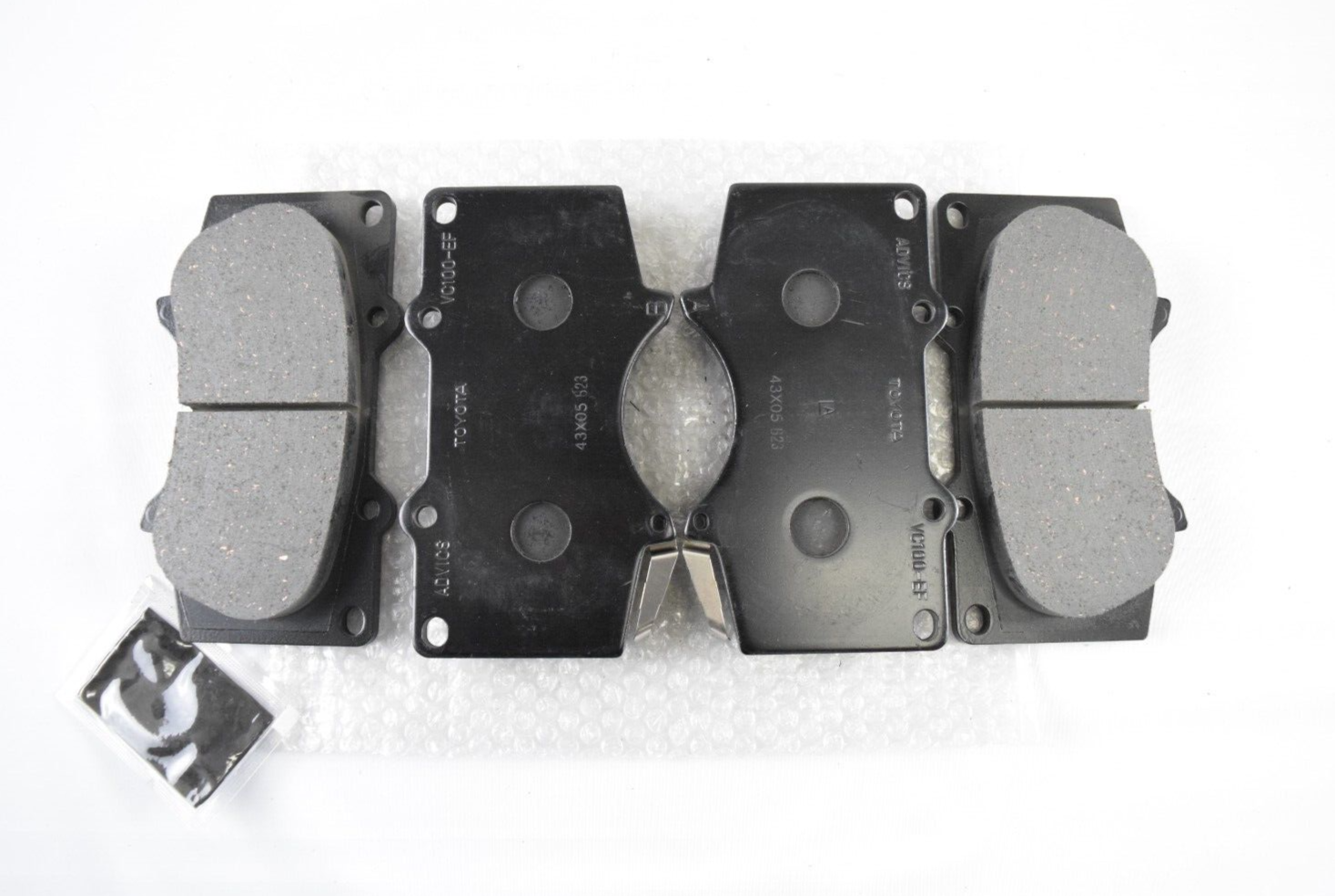 Genuine Lexus GX460 2010-2023 FRONT BRAKE PAD SET 04465-60270 / 04465 ...